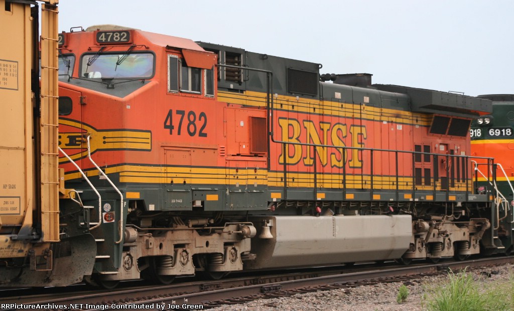 BNSF 4782